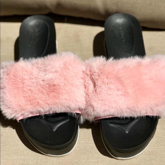 Forever 21 | Shoes | Pink Fuzzy Platform Slides | Poshmark